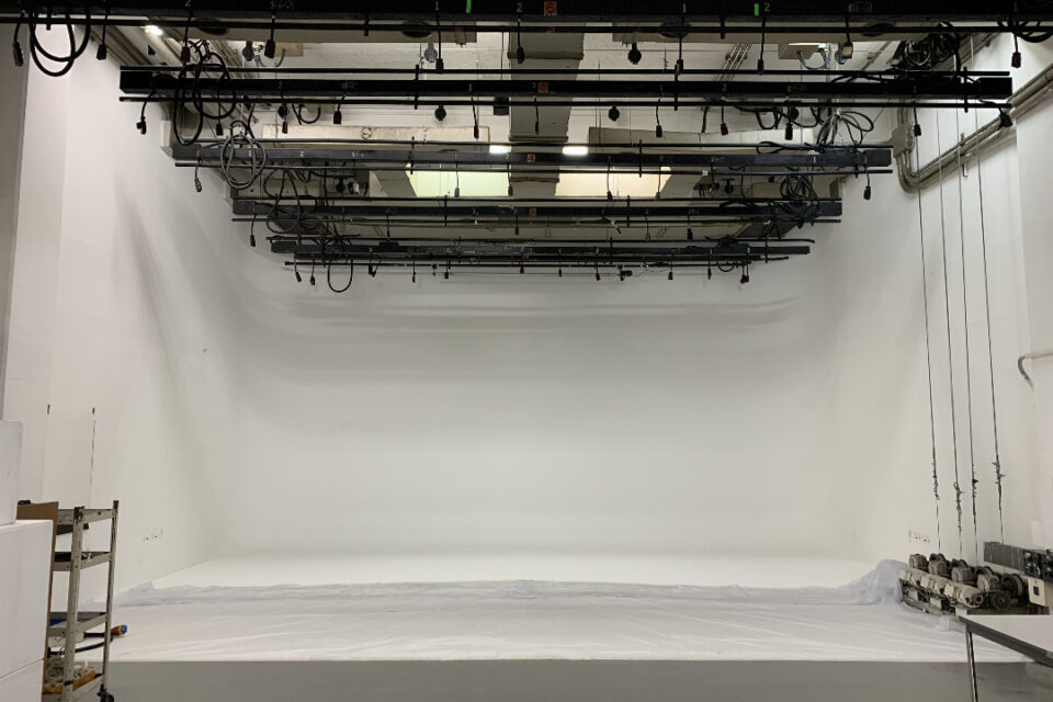 厳選！【東京 渋谷区】の白ホリゾントスタジオ一覧 - CONTENTS @ studio DATA BASE by POWER PAGE ...